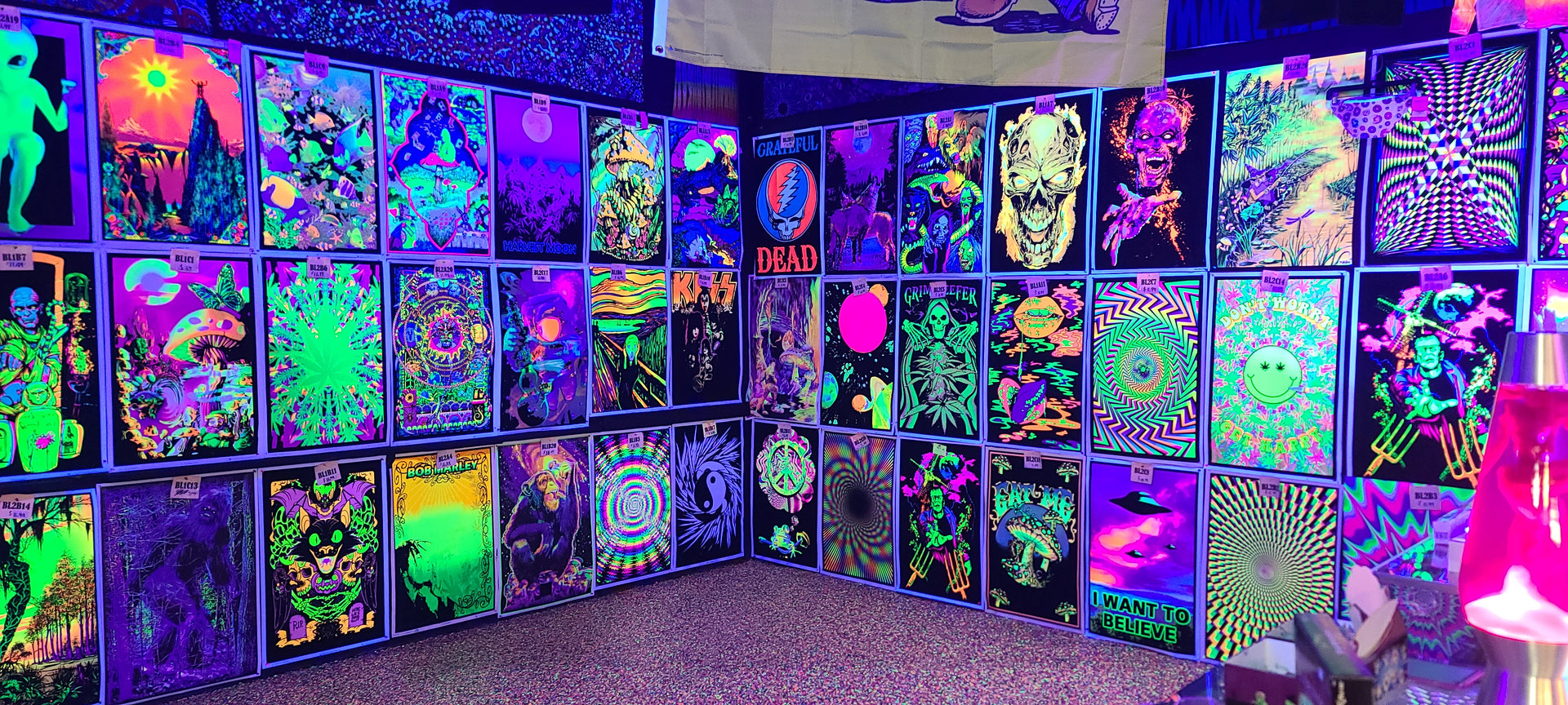 Blacklight Posters – Penny Lane Gifts
